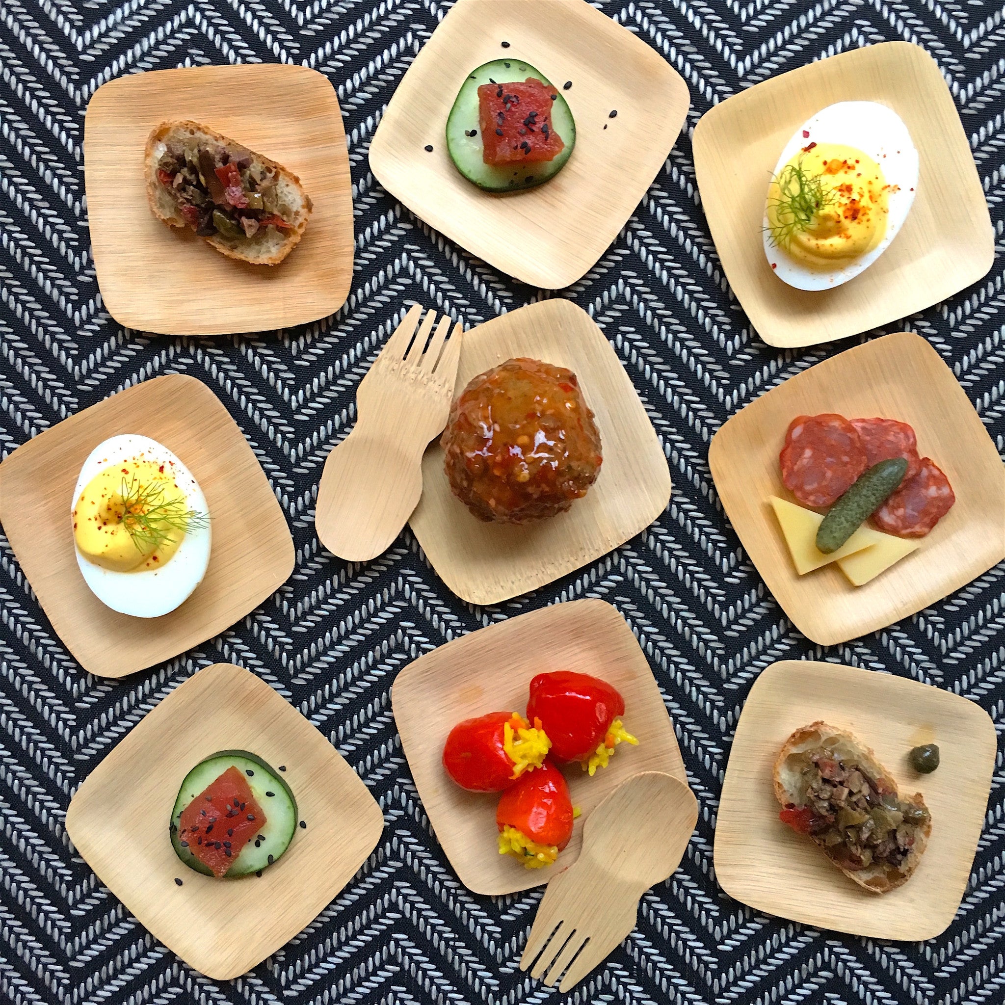 Hosting a Party with Eco Friendly Plates - bambu