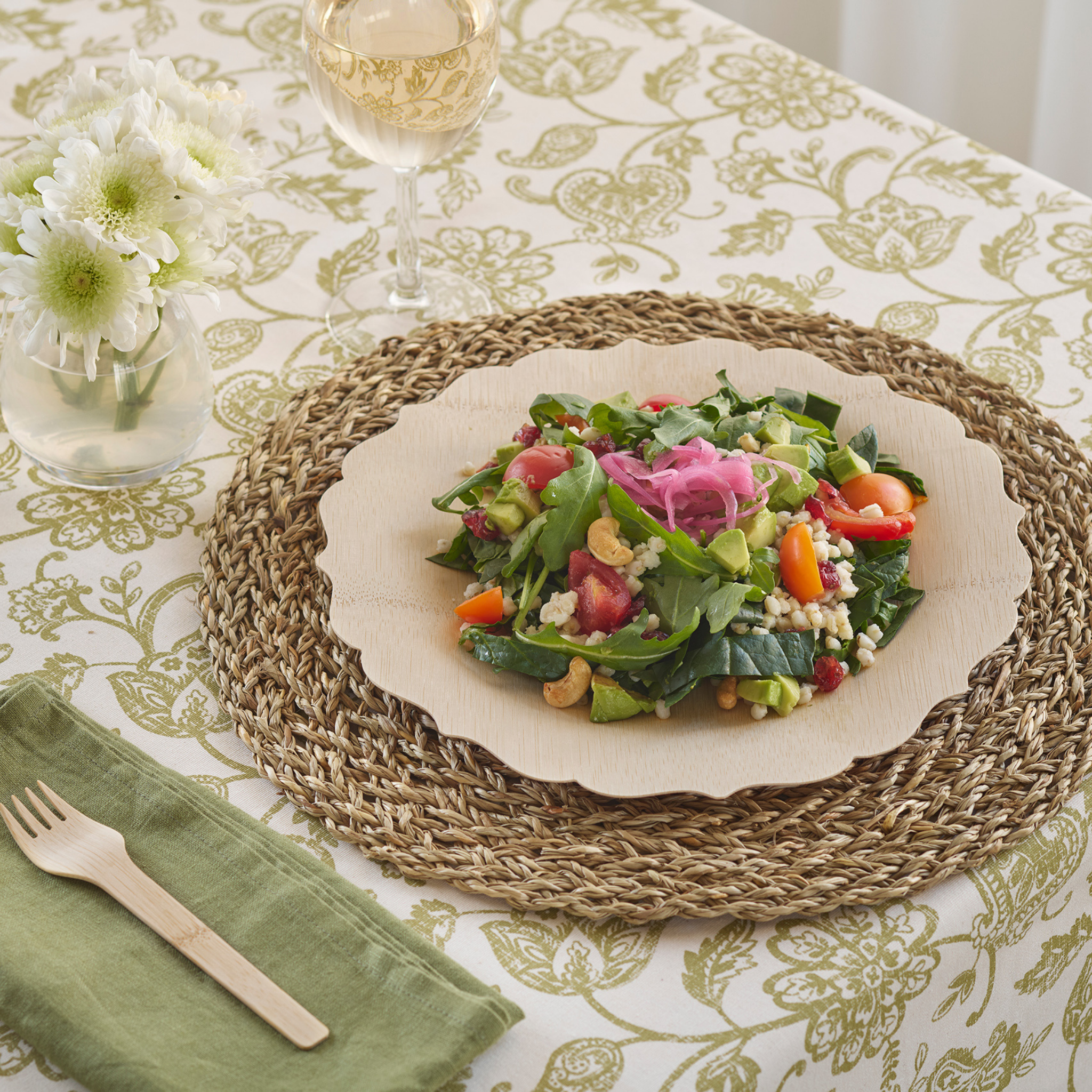 Veneerware® Disposable Bamboo Fancy Plates - bambu